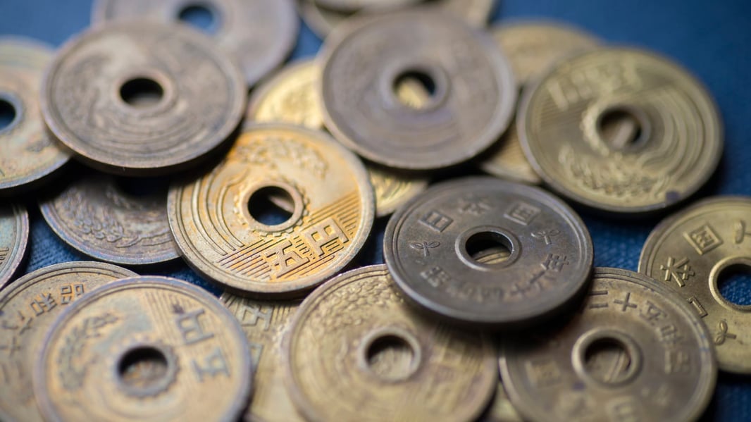 A Comprehensive Guide to Japanese Money: All About "Japanese Yen"