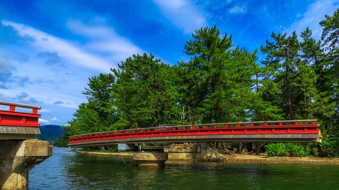 Amanohashidate Guide: History and Must-Visit Spots Explained