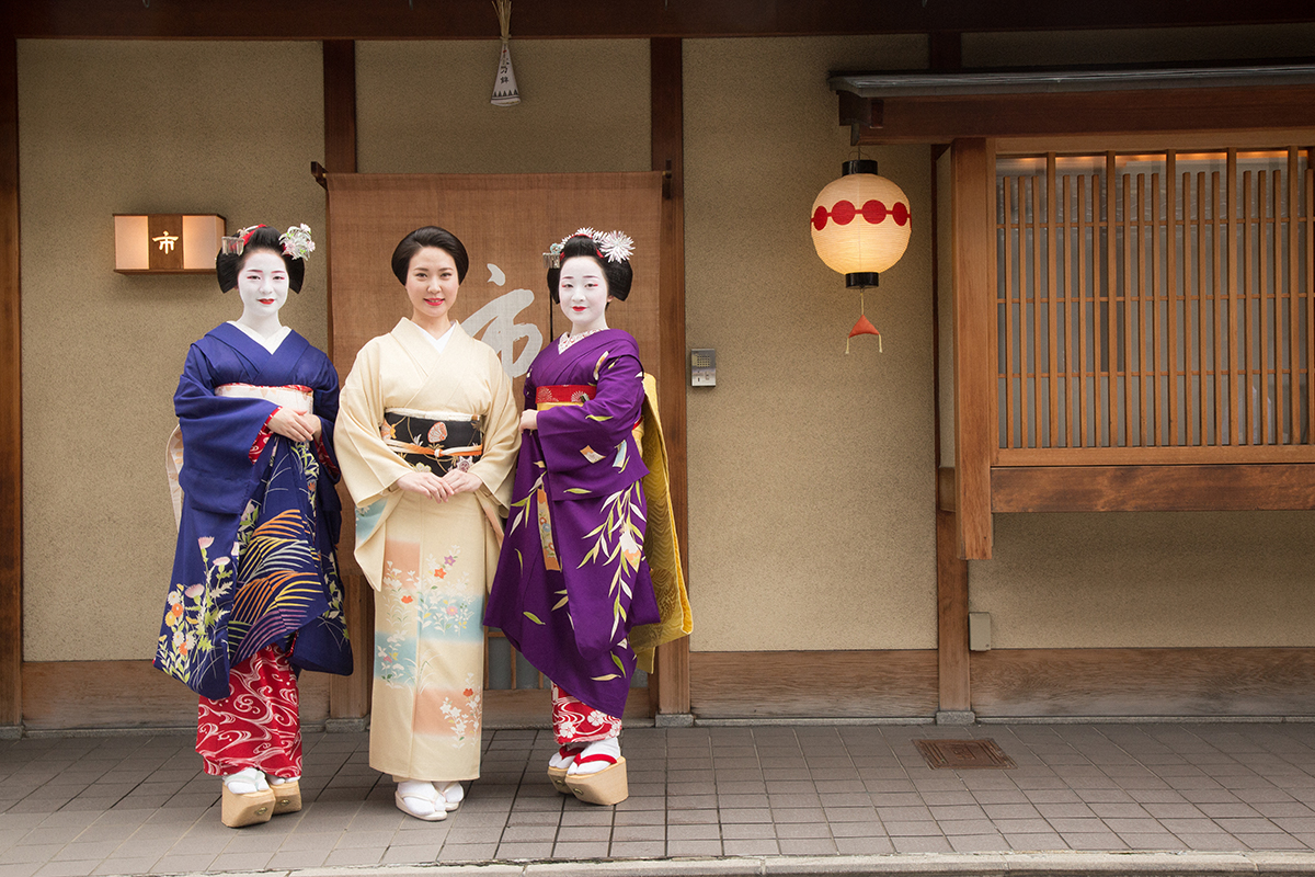 About Geisha: Detailed Explanation of Geisha's History, Overview, and ...